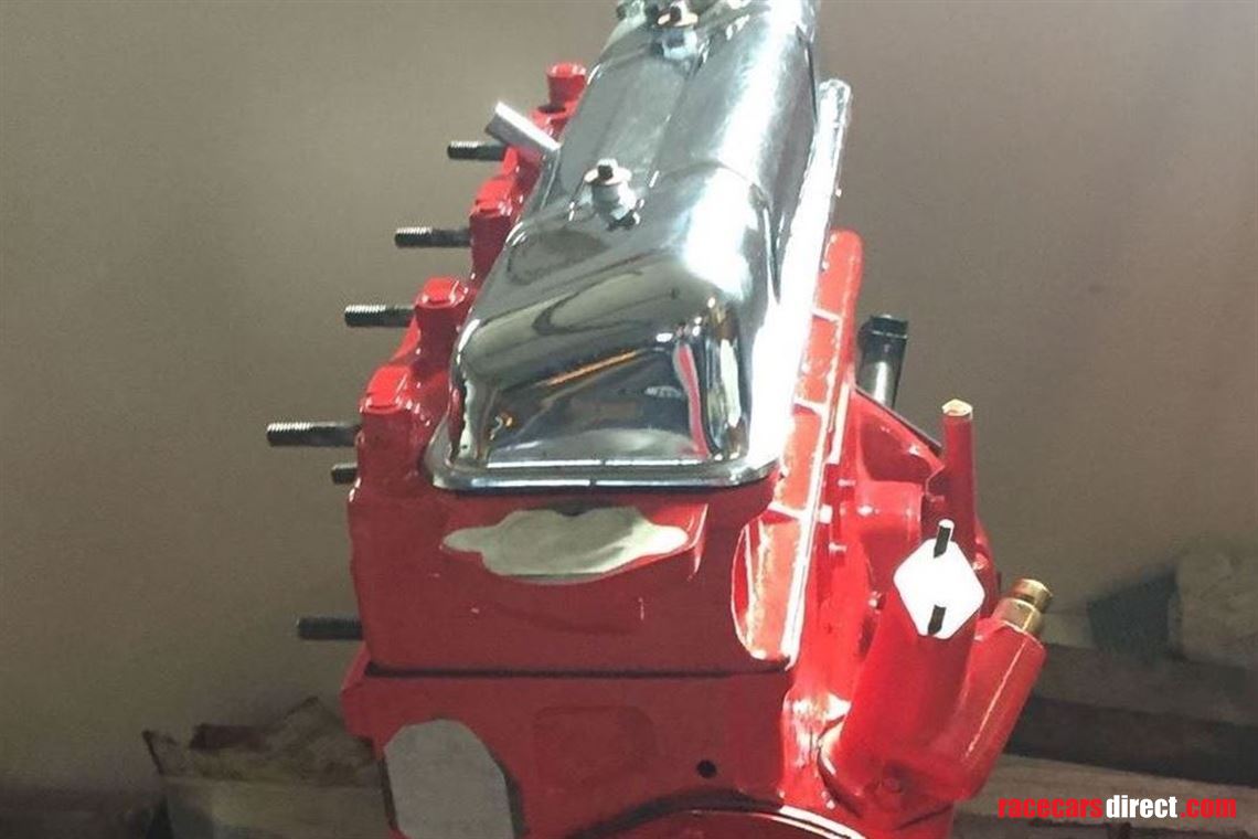 Racecarsdirect.com - Full race Triumph TR4 engine 2,2 l