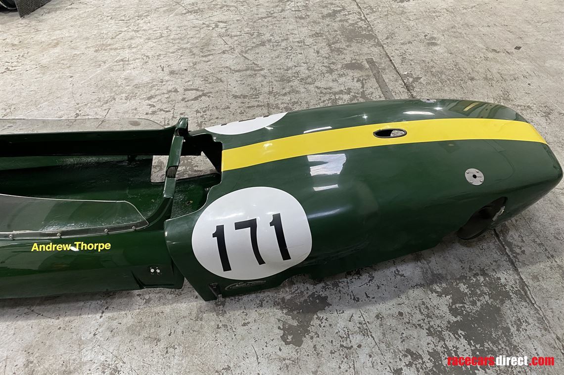 Racecarsdirect.com - LOTUS 20 JUNIOR FULL SET BODYWORK & SCREEN