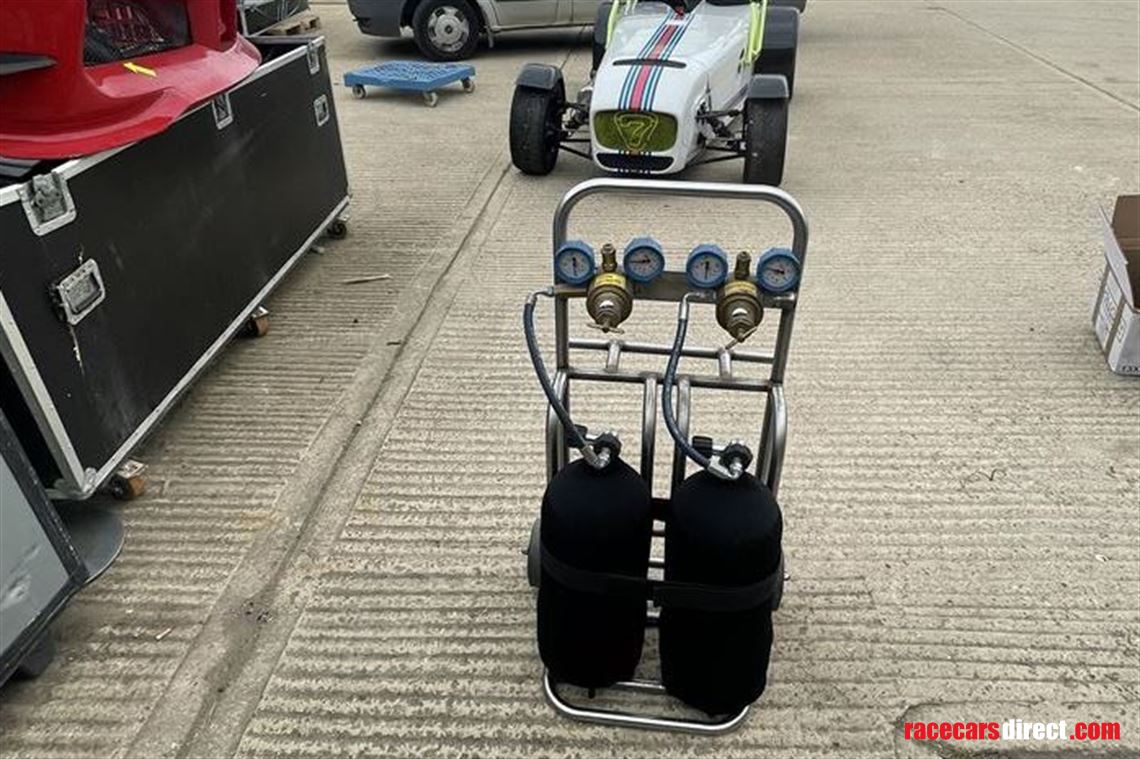 Racecarsdirect.com - Double Dive Bottle Set Up