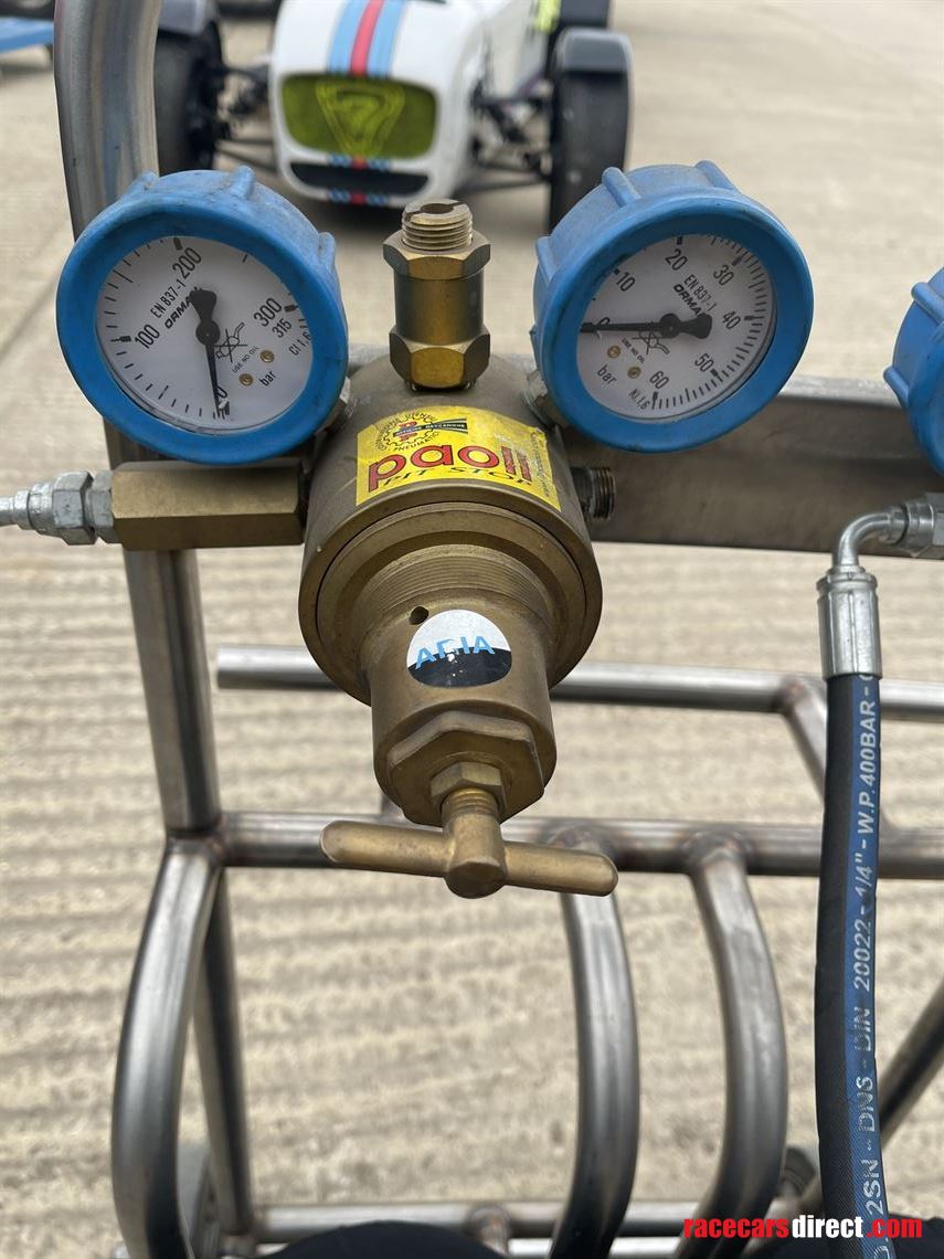 Racecarsdirect.com - Double Dive Bottle Set Up