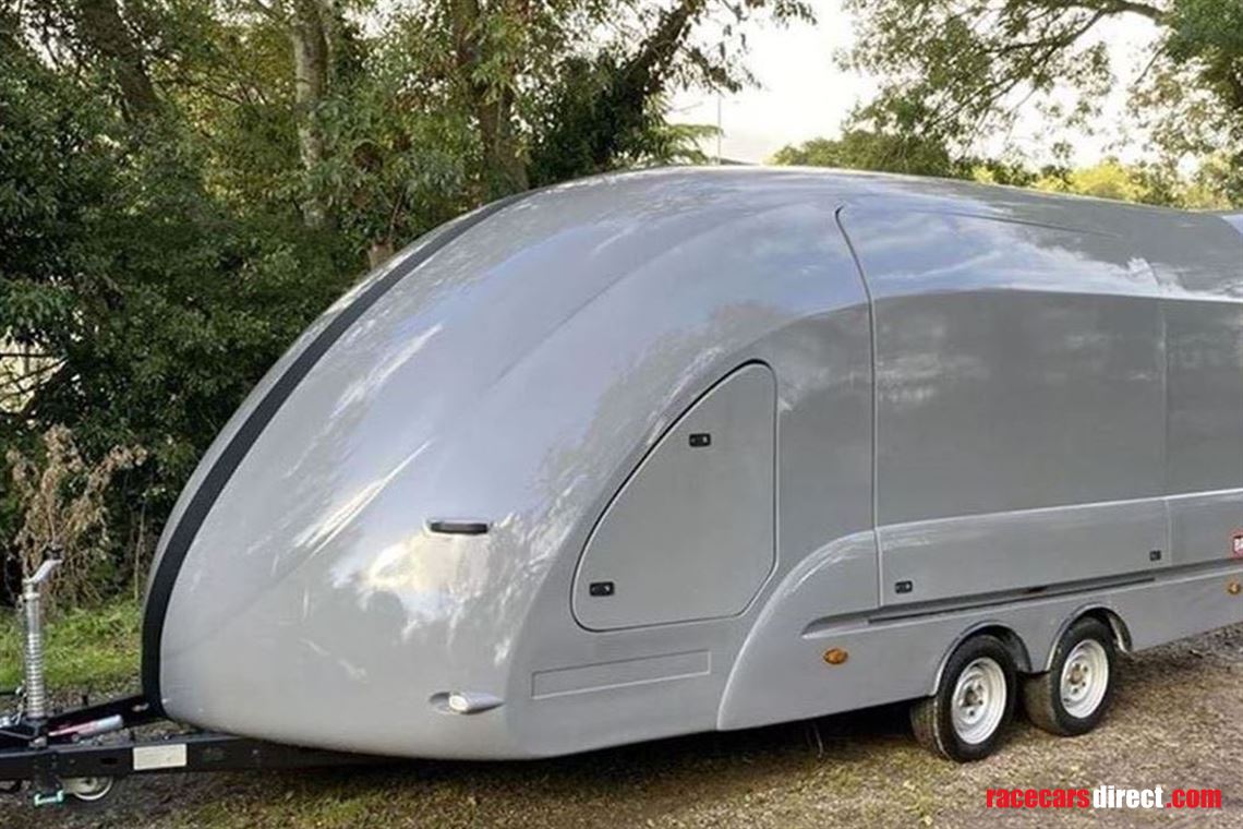 Racecarsdirect.com - Brian James RS5 Race Shuttle