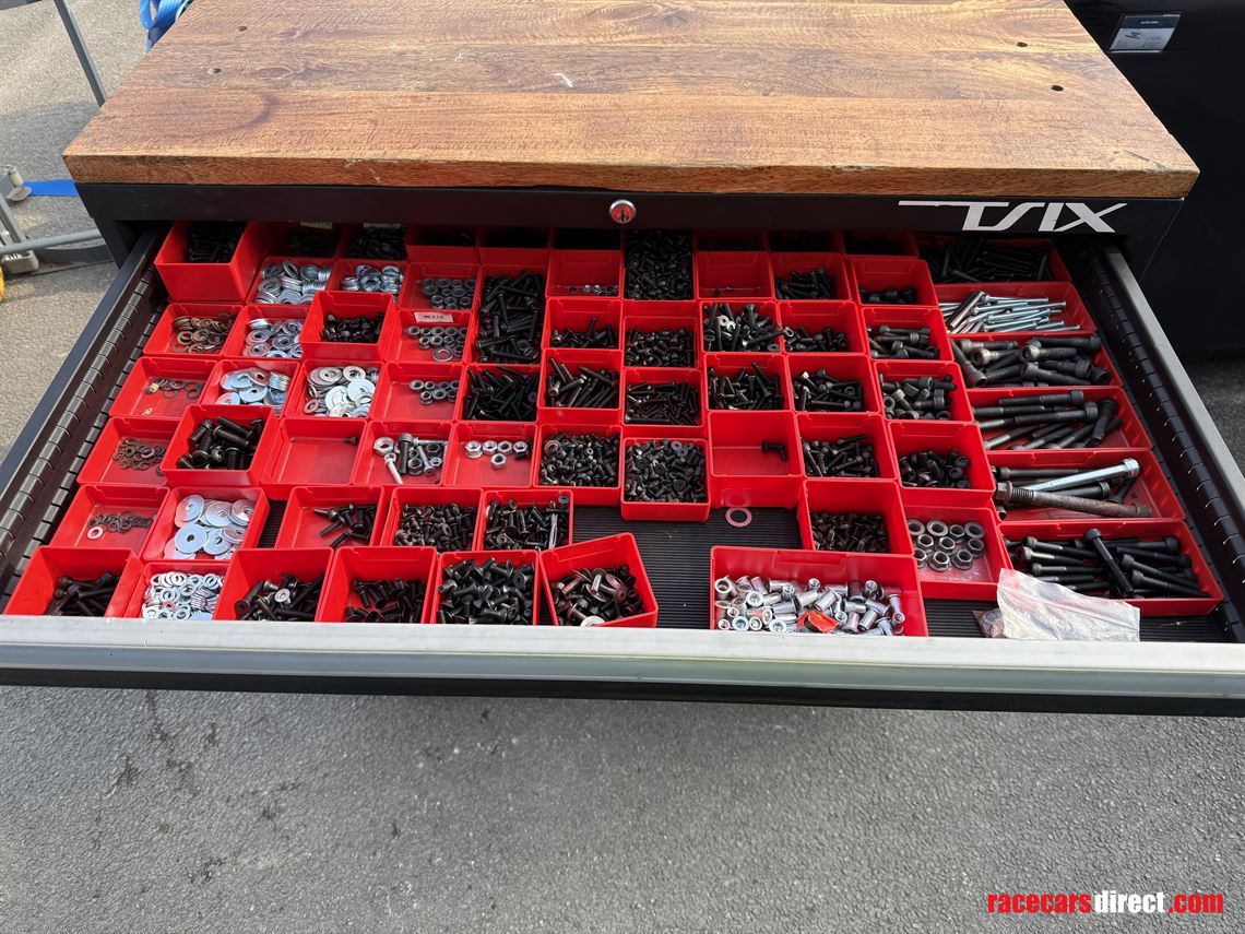 Racecarsdirect.com - Nut & Bolt tool box
