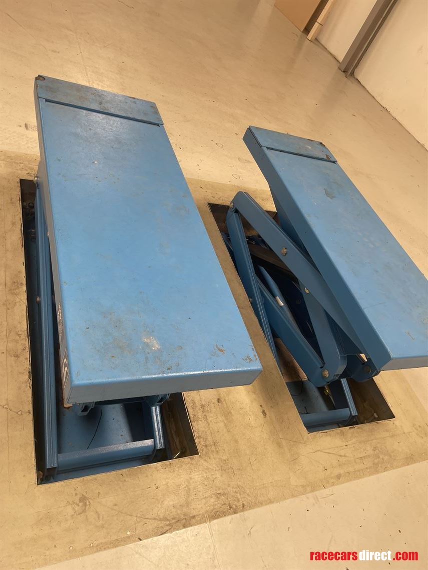 Racecarsdirect.com - x3 Hydraulic Scissor Lift / Ramp’s