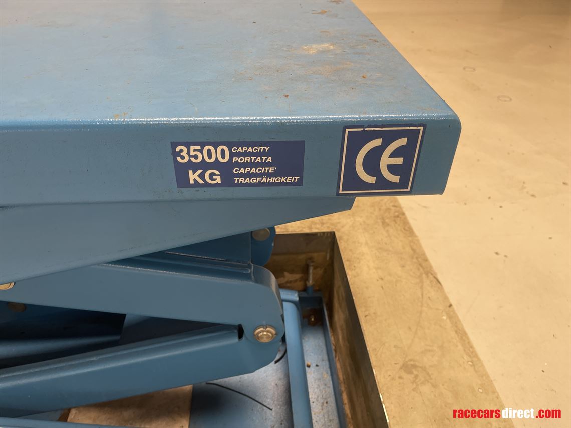 Racecarsdirect.com - x3 Hydraulic Scissor Lift / Ramp’s