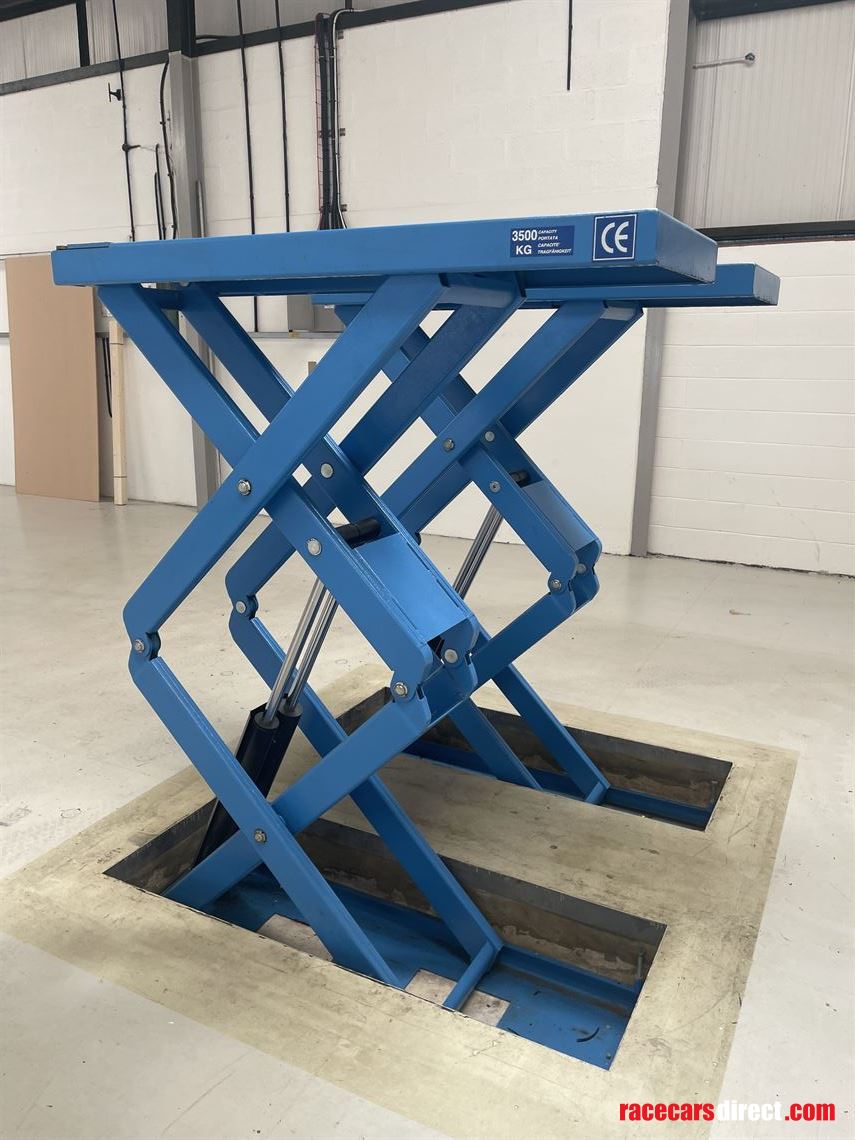 Racecarsdirect.com - x3 Hydraulic Scissor Lift / Ramp’s