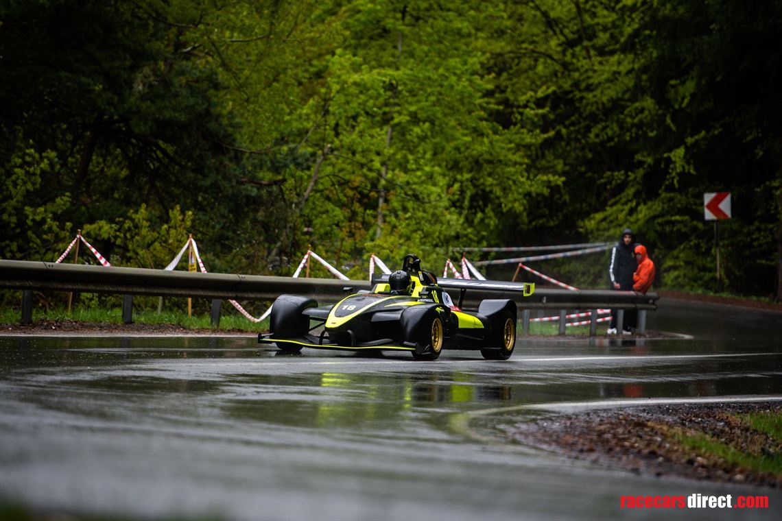Racecarsdirect.com - WOLF GB08 Thunder