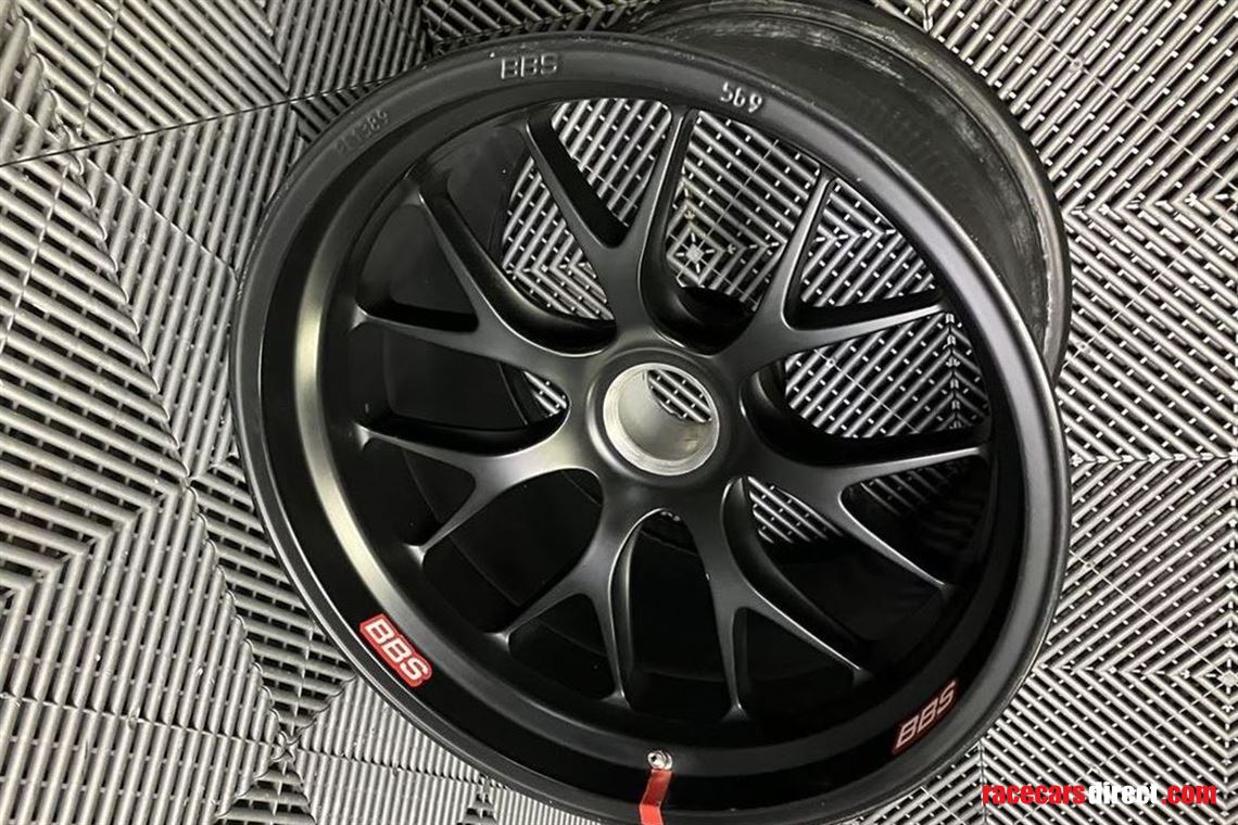 Racecarsdirect.com - BBS 18'' RE1389 and RE1292 RE1291 Gt3 Z4