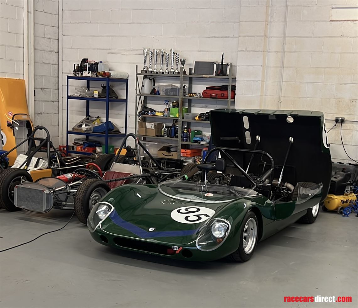 Racecarsdirect.com - Crosslé 9S