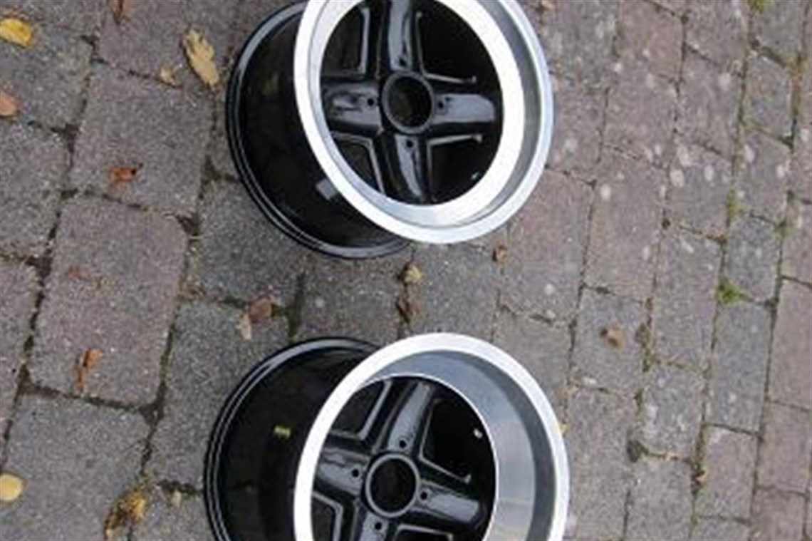 Racecarsdirect.com - Revolution Wheels