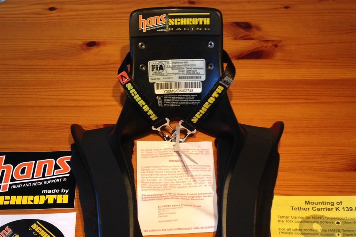 Racecarsdirect.com - New Schroth FIA approved HANS device - 30 degree angle