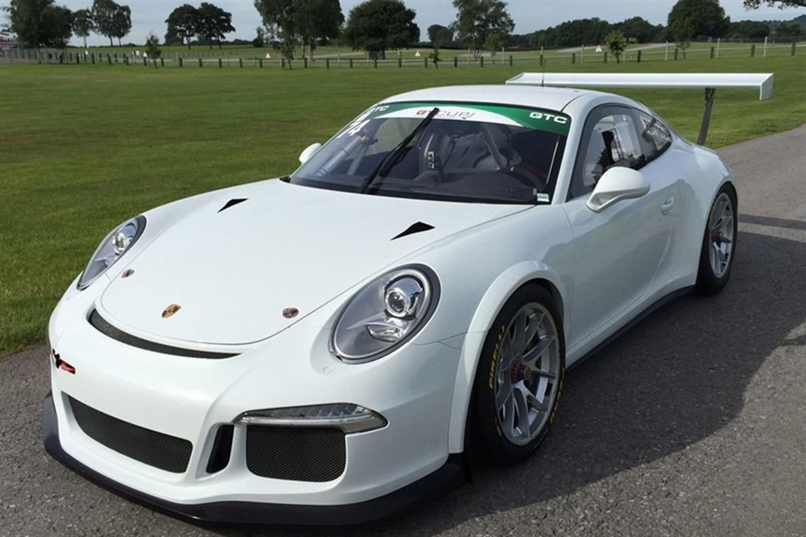 Racecarsdirect Porsche 991 GT3 Cup Car 2015 Specification With 2016 racecarsdirect-porsche-991-gt3-cup-car-2015-specification-with-2016