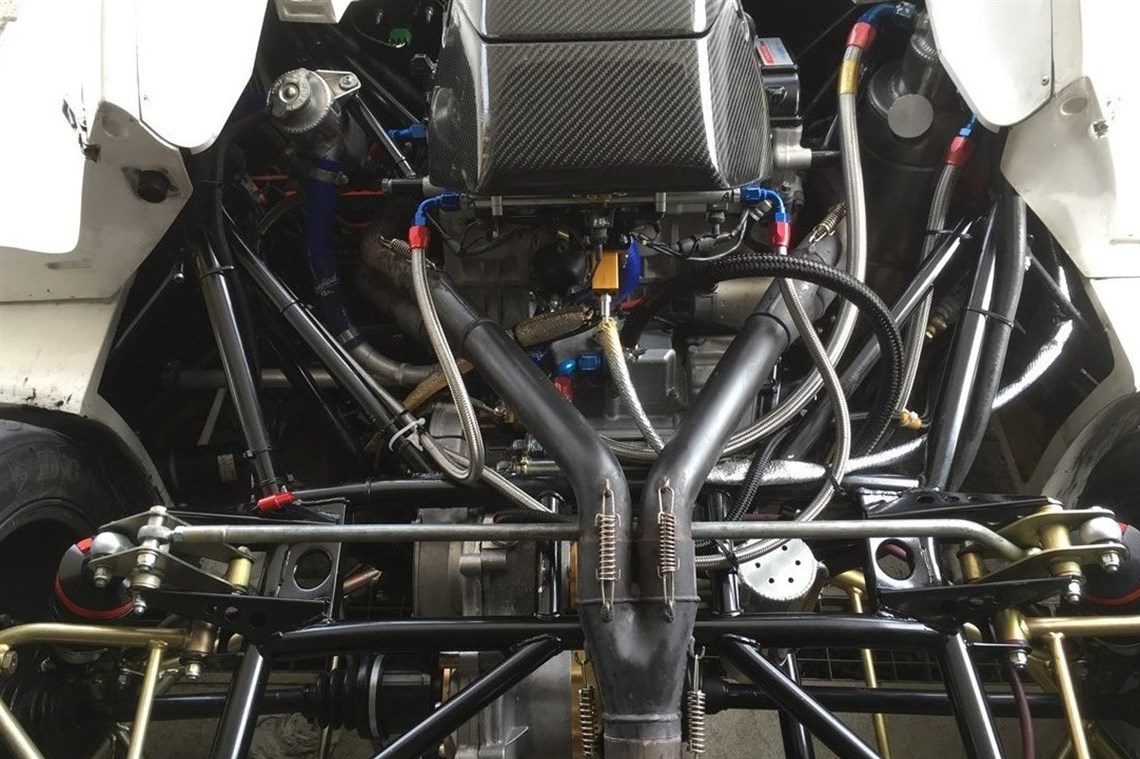 Racecarsdirect.com - Radical SR3